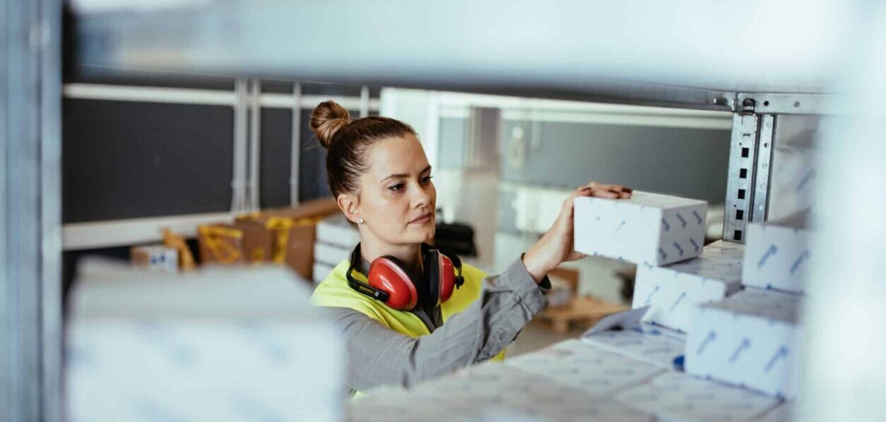 74100 - Mail and parcel sorters and related occupations - WorkPEI